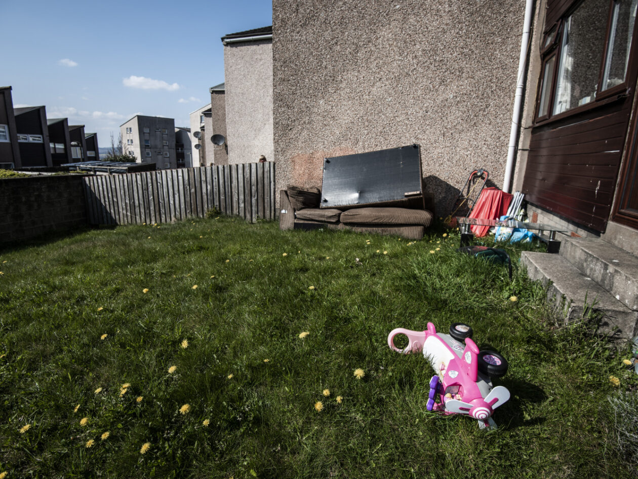 Measuring poverty in the UK - Understanding Society